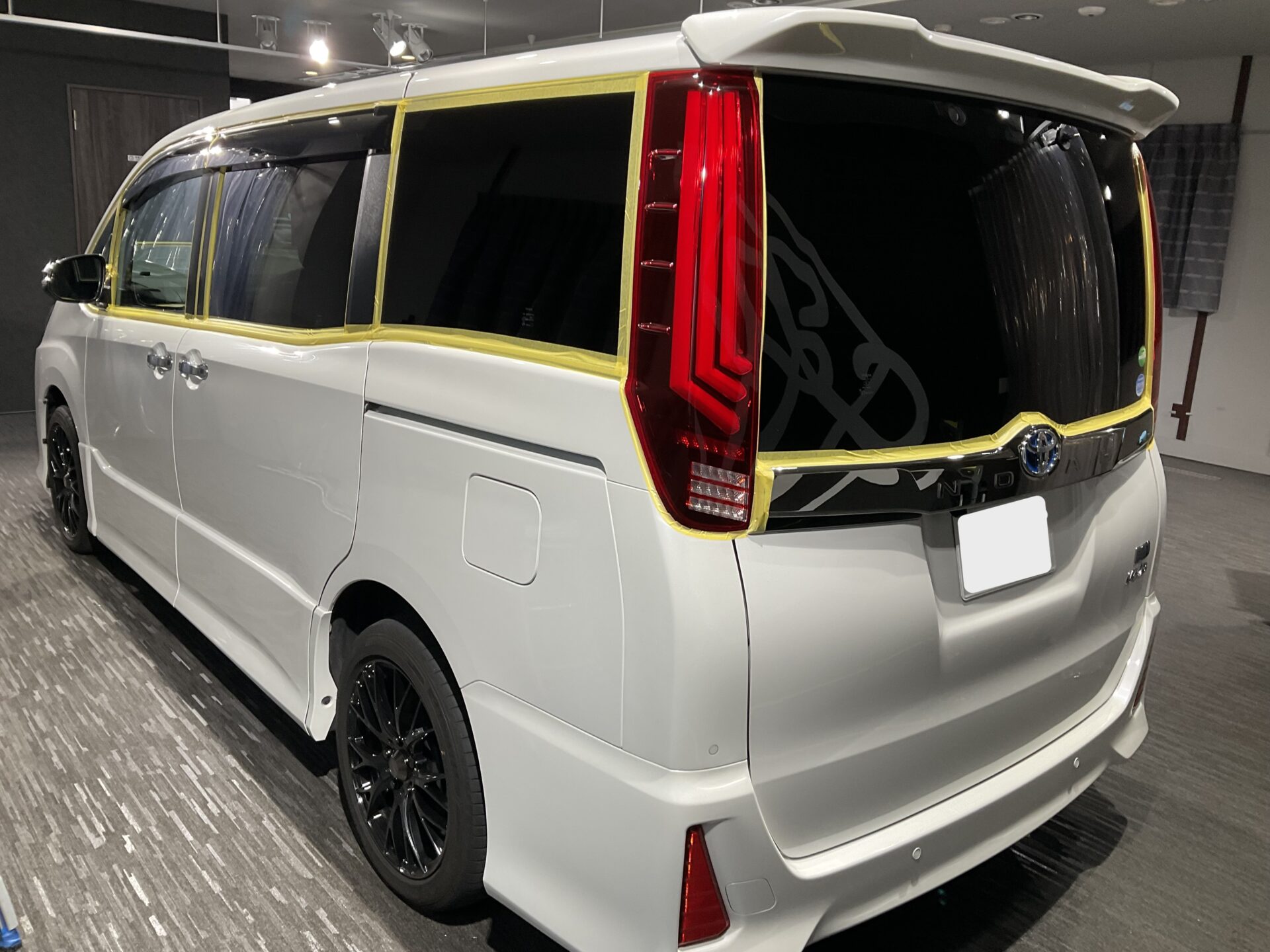 TOYOTA NOAH | Car salon K
