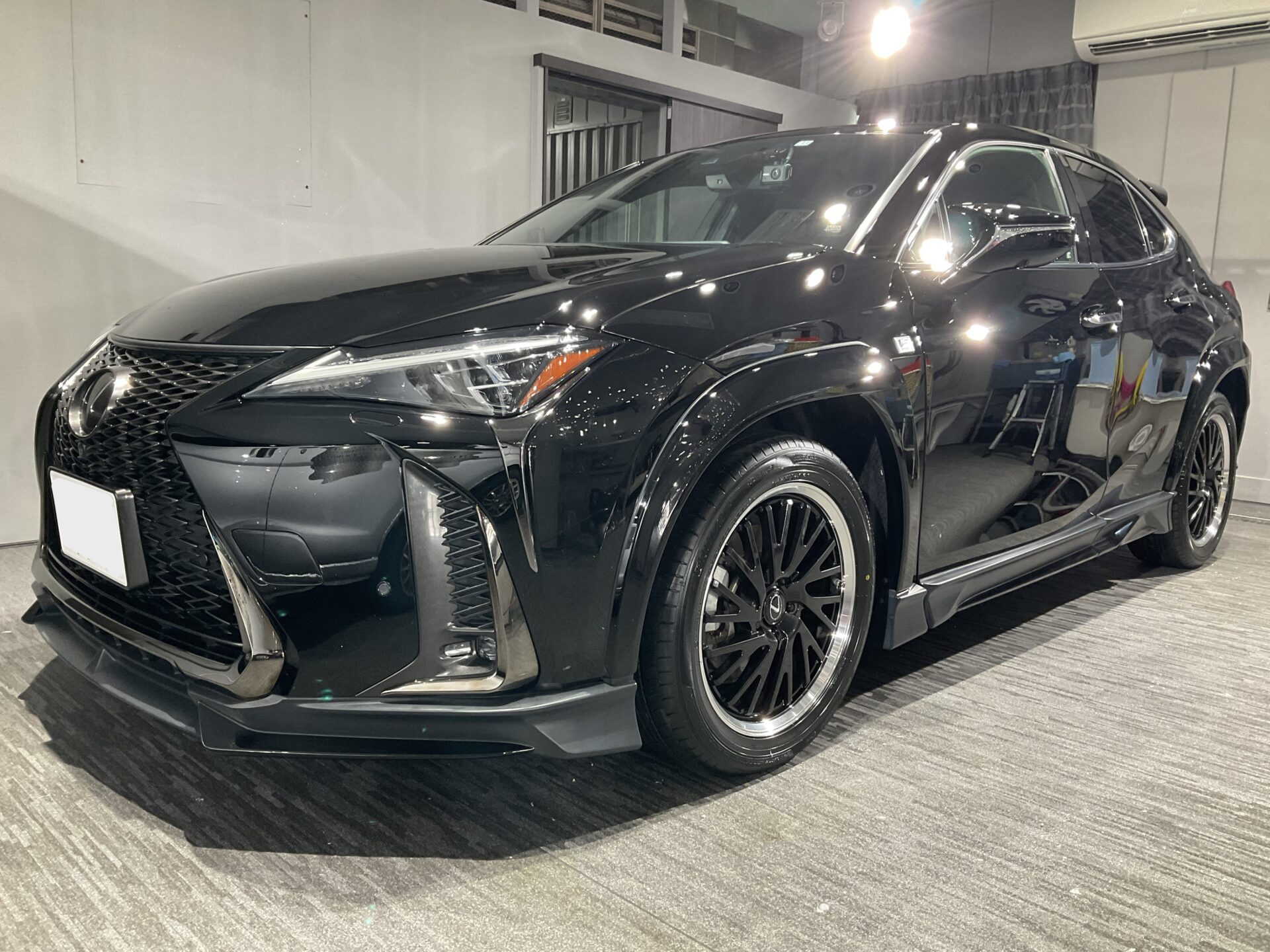 LEXUS UX 212 Black | Car salon K